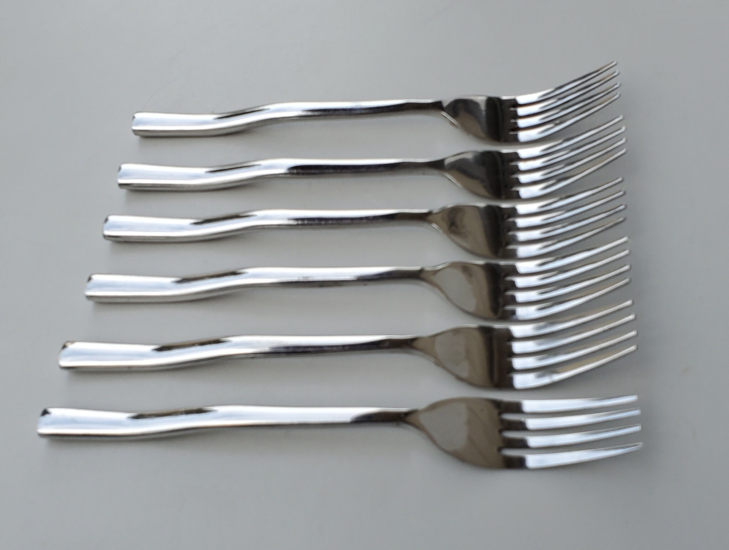 Gourmet Settings 18/0 Stainless Ribbon Pattern Set of 6 Dinner Forks ...