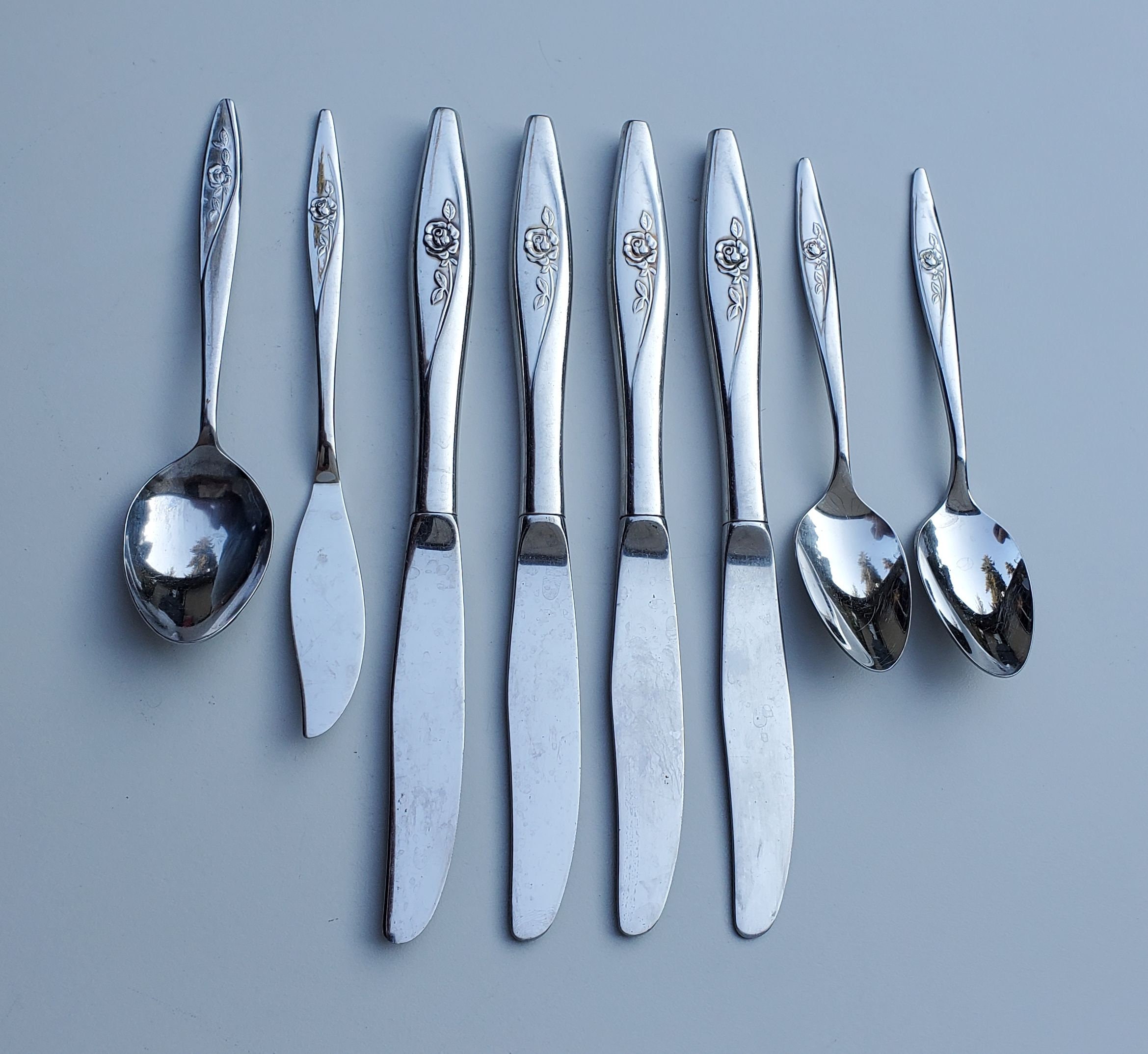 Oneida Deluxe Stainless Lasting Rose Pattern Mixed Lot of 8 Pieces ...