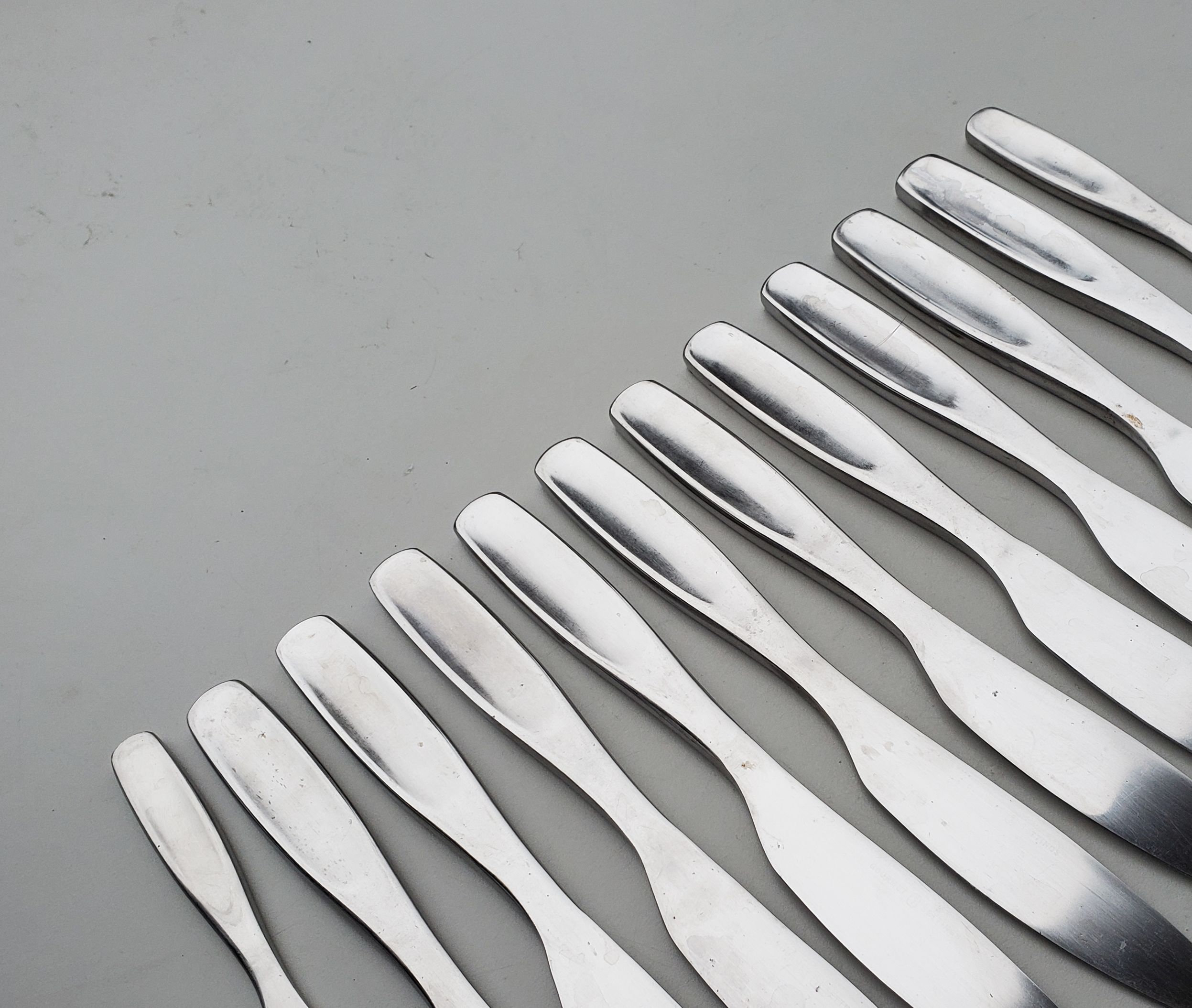 Gourmet Settings 18/10 Stainless GS Vault Pattern Set of 12 Knives ...