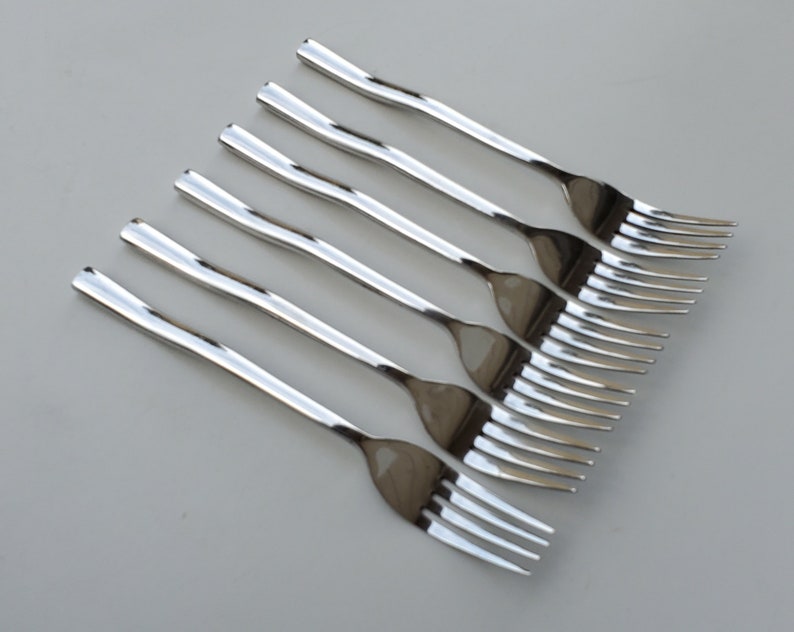 Gourmet Settings 18/0 Stainless Ribbon Pattern - Set of 6 Dinner Forks ...