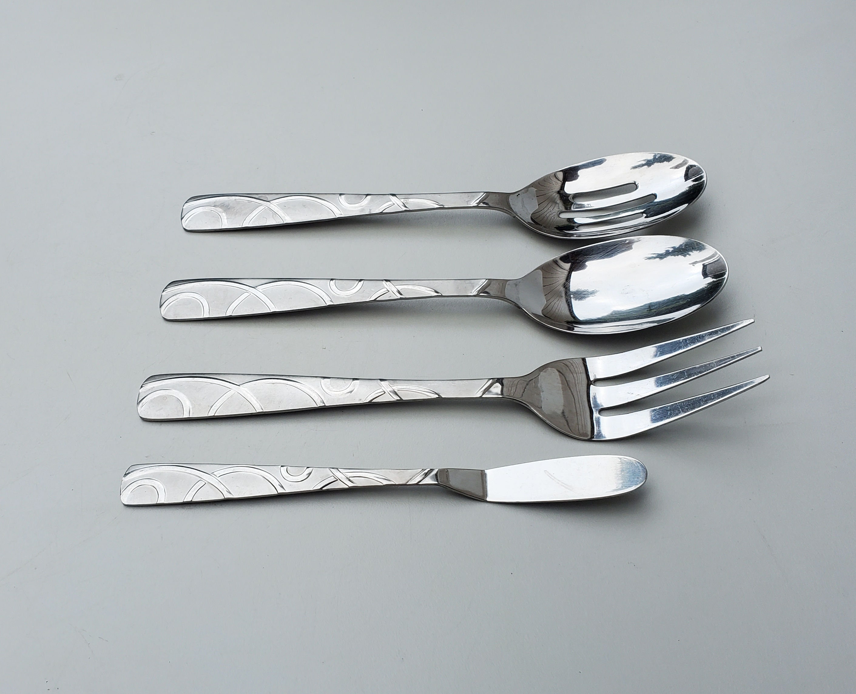 Cambridge Stainless Flatware Conquest Pattern - Set of 4 Serving Pieces ...