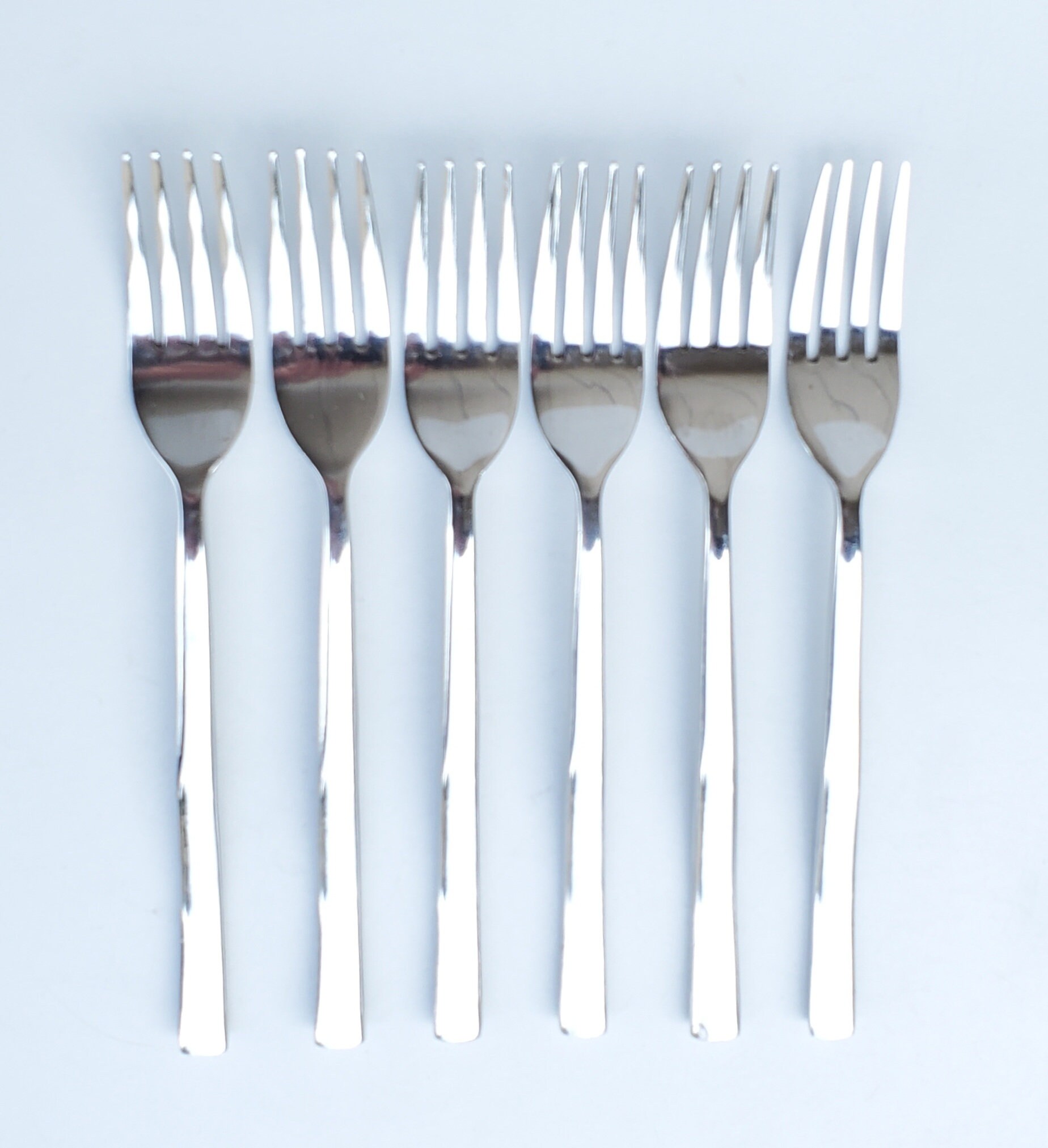 Gourmet Settings 18/0 Stainless Ribbon Pattern - Set of 6 Dinner Forks ...