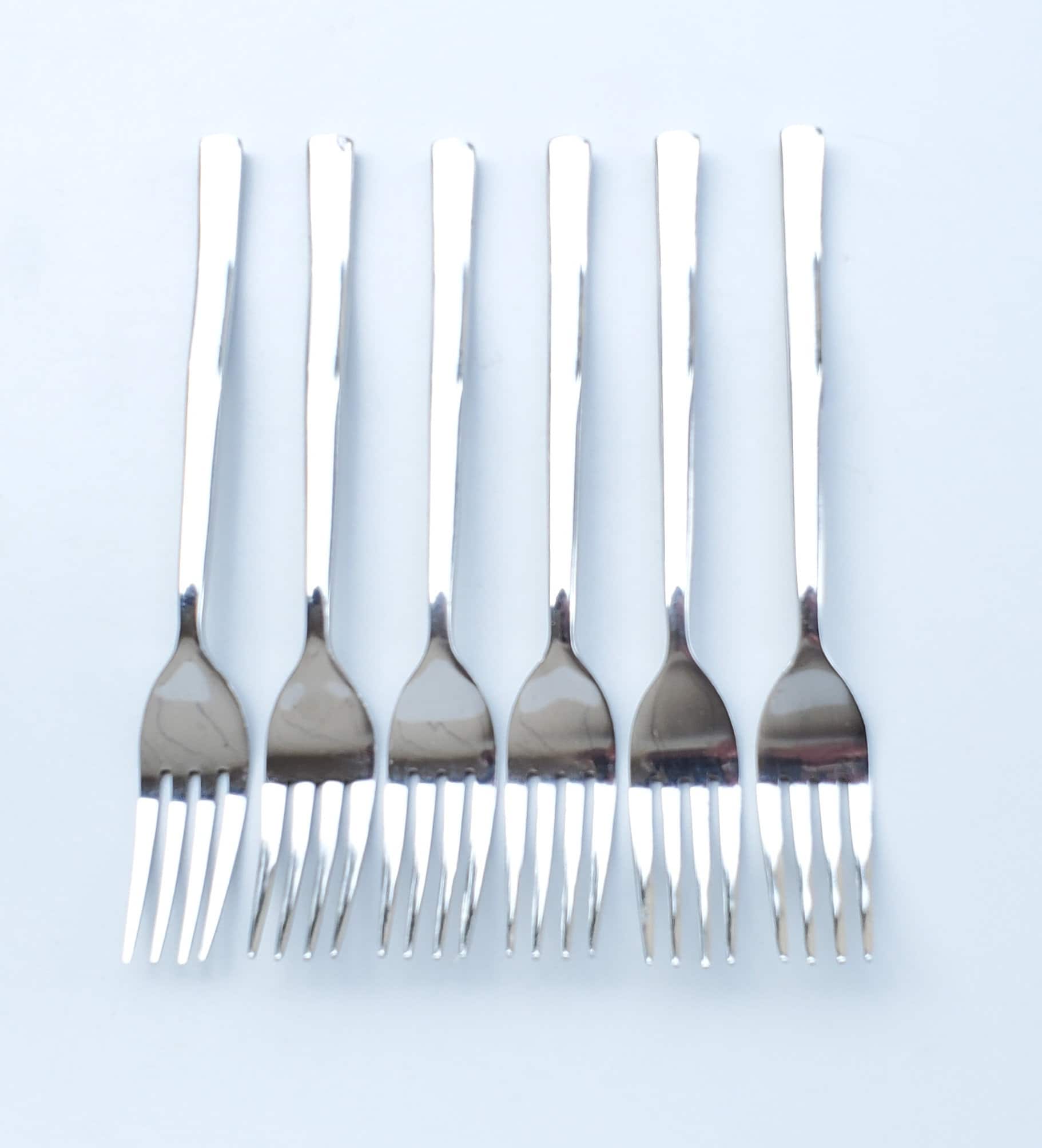 Gourmet Settings 18/0 Stainless Ribbon Pattern - Set of 6 Dinner Forks ...