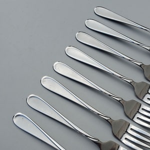 Oneida Flight Reliance Stainless Flatware - Set of 8 Salad Forks ...