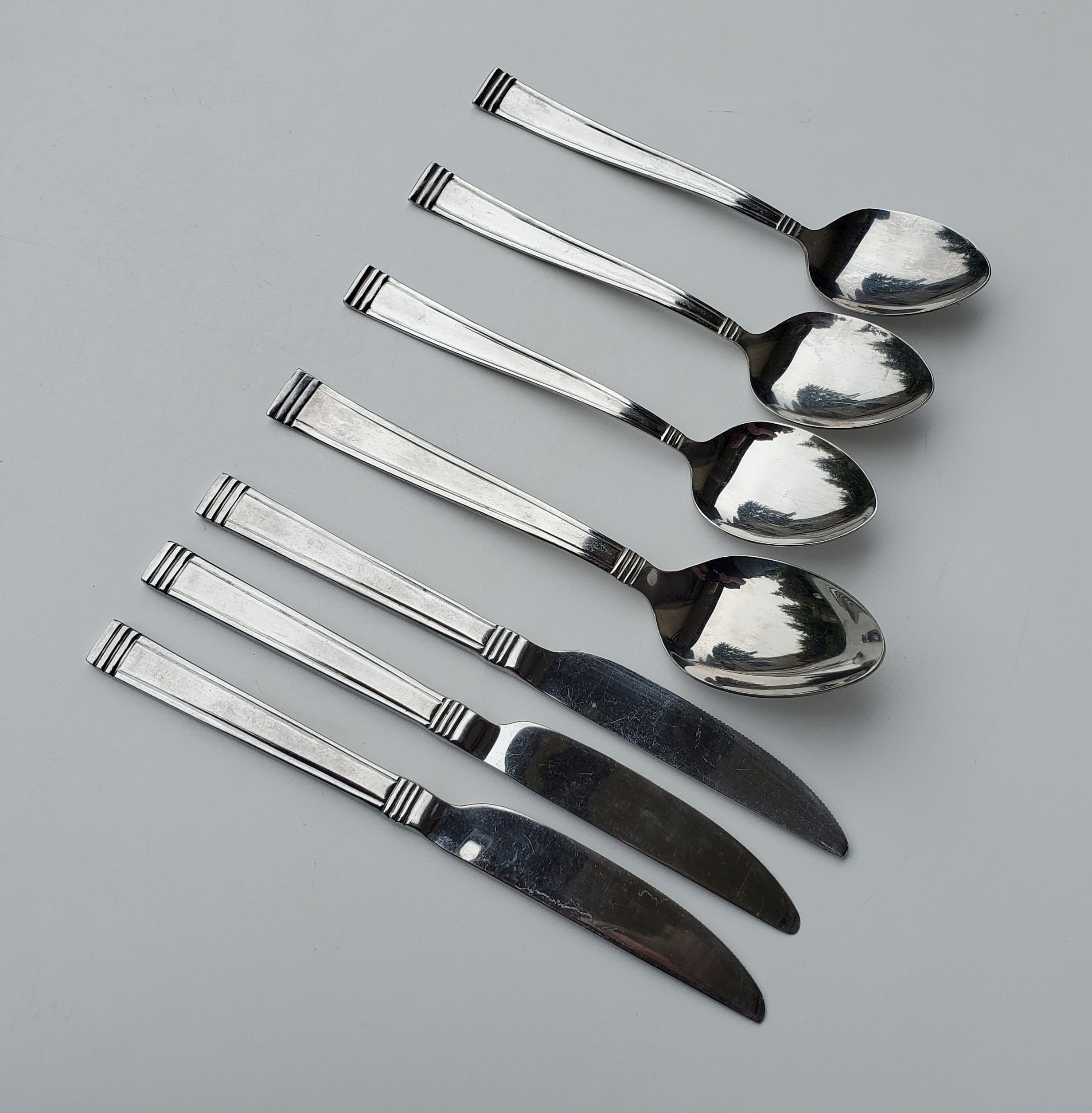 Farberware 18/8 Stainless Linea Pattern Set of 8 Pieces 3 - Etsy