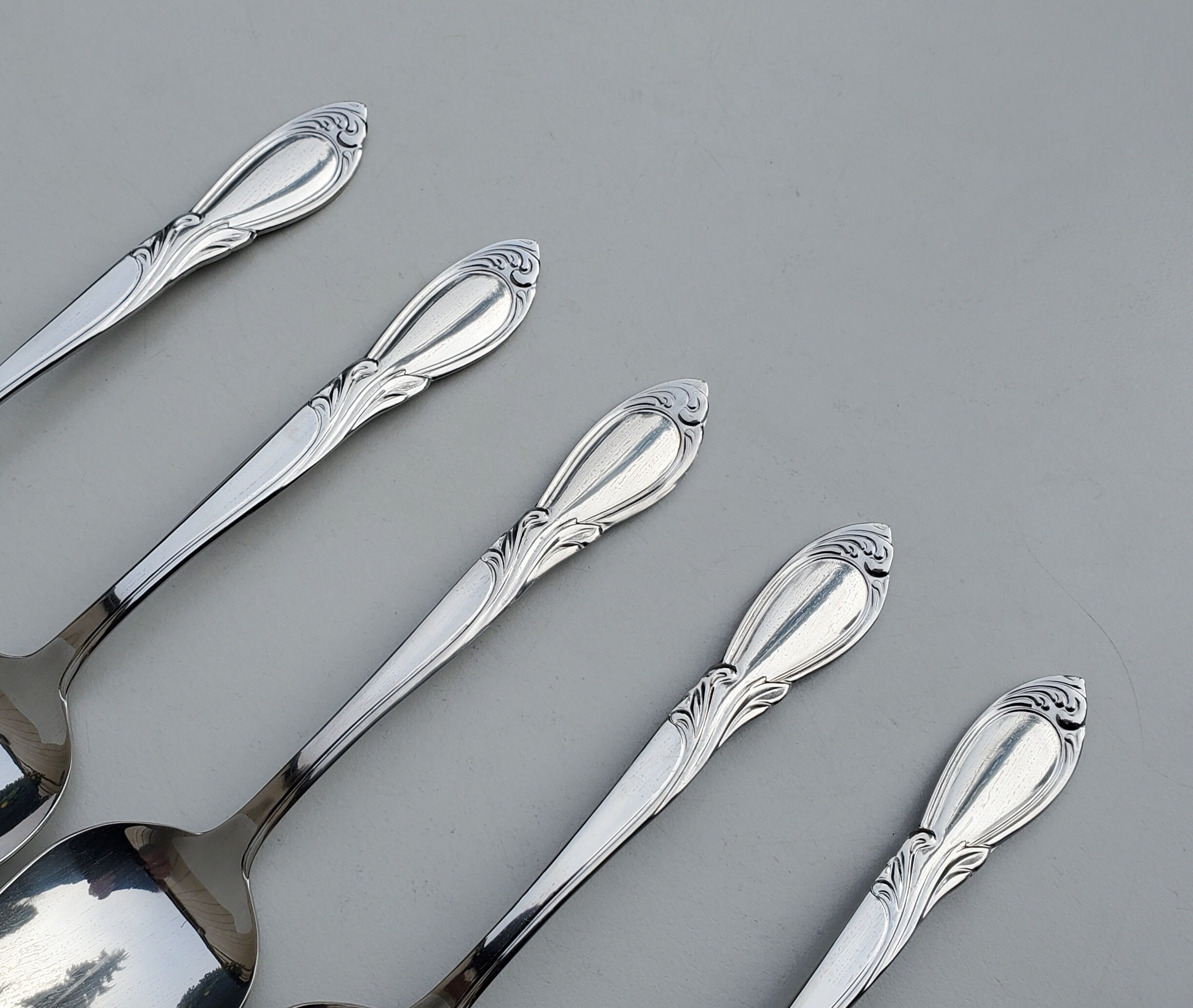 Farberware Stainless Majestic Pattern Set of 5 Soup Spoons Glossy ...