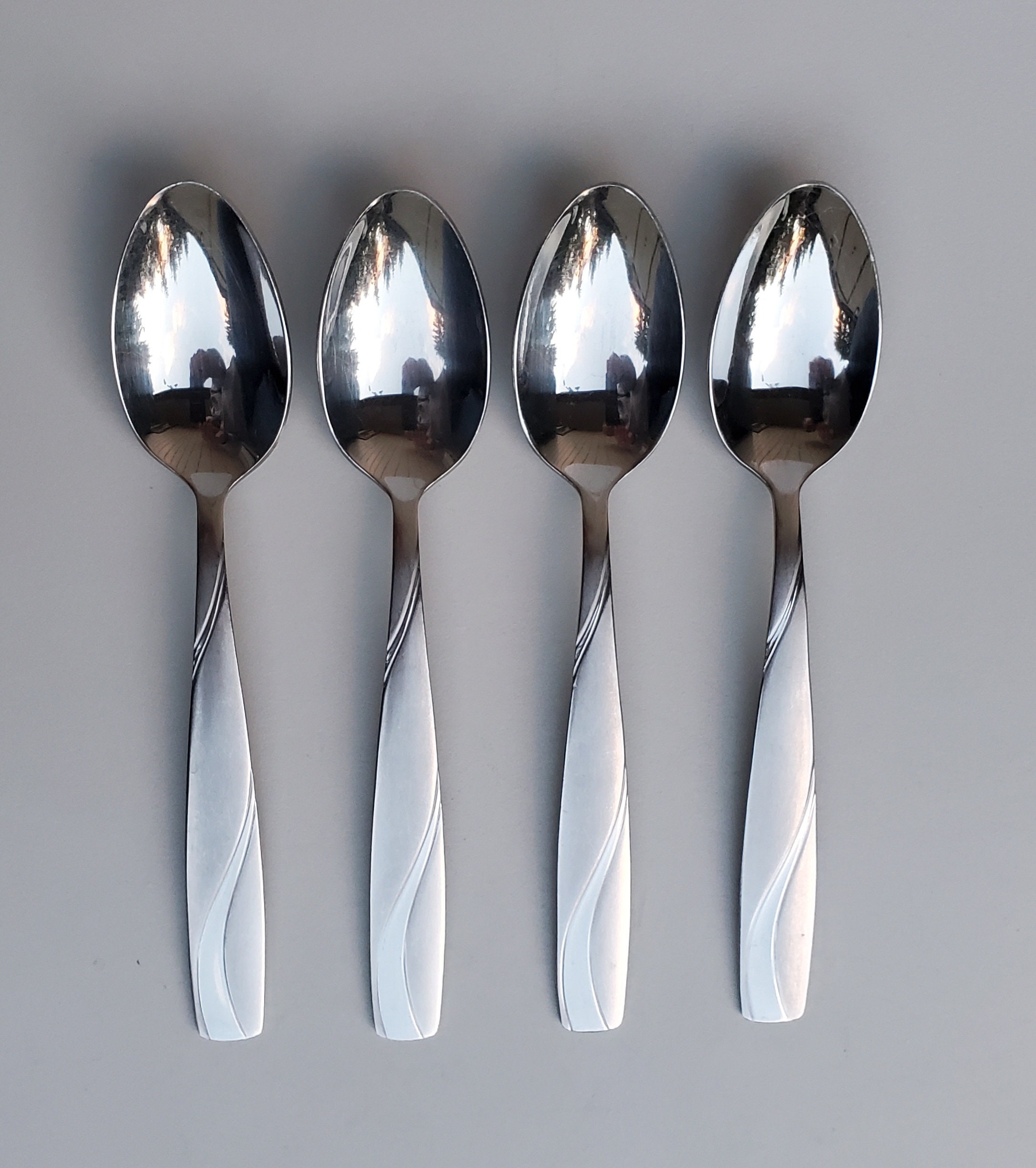 Oneida Stainless Silva Pattern - Set of 4 Teaspoons - Frosted Handle ...