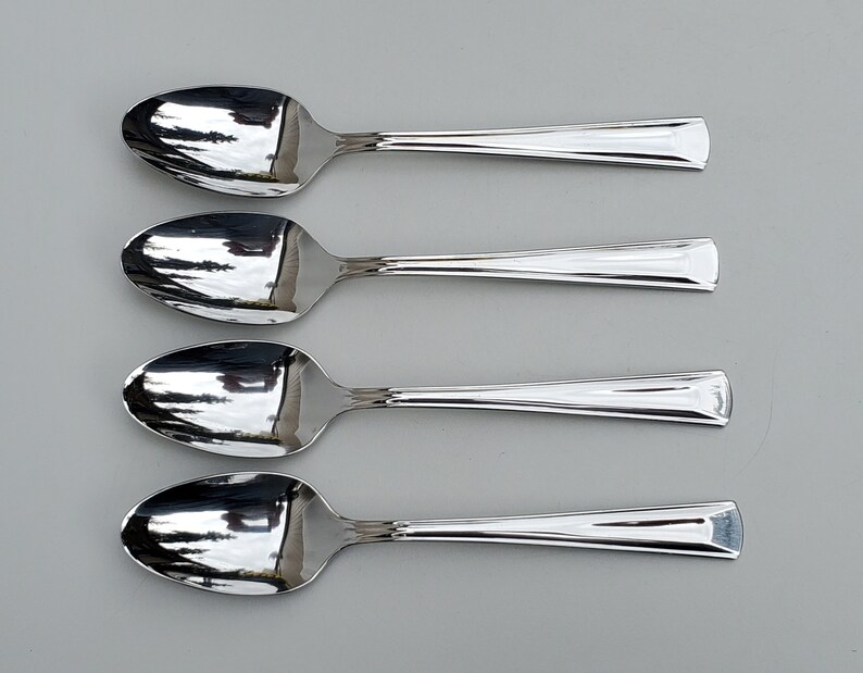 Oneida Stainless Flatware Cella Pattern - Set of 4 Soup Spoons - Glossy ...