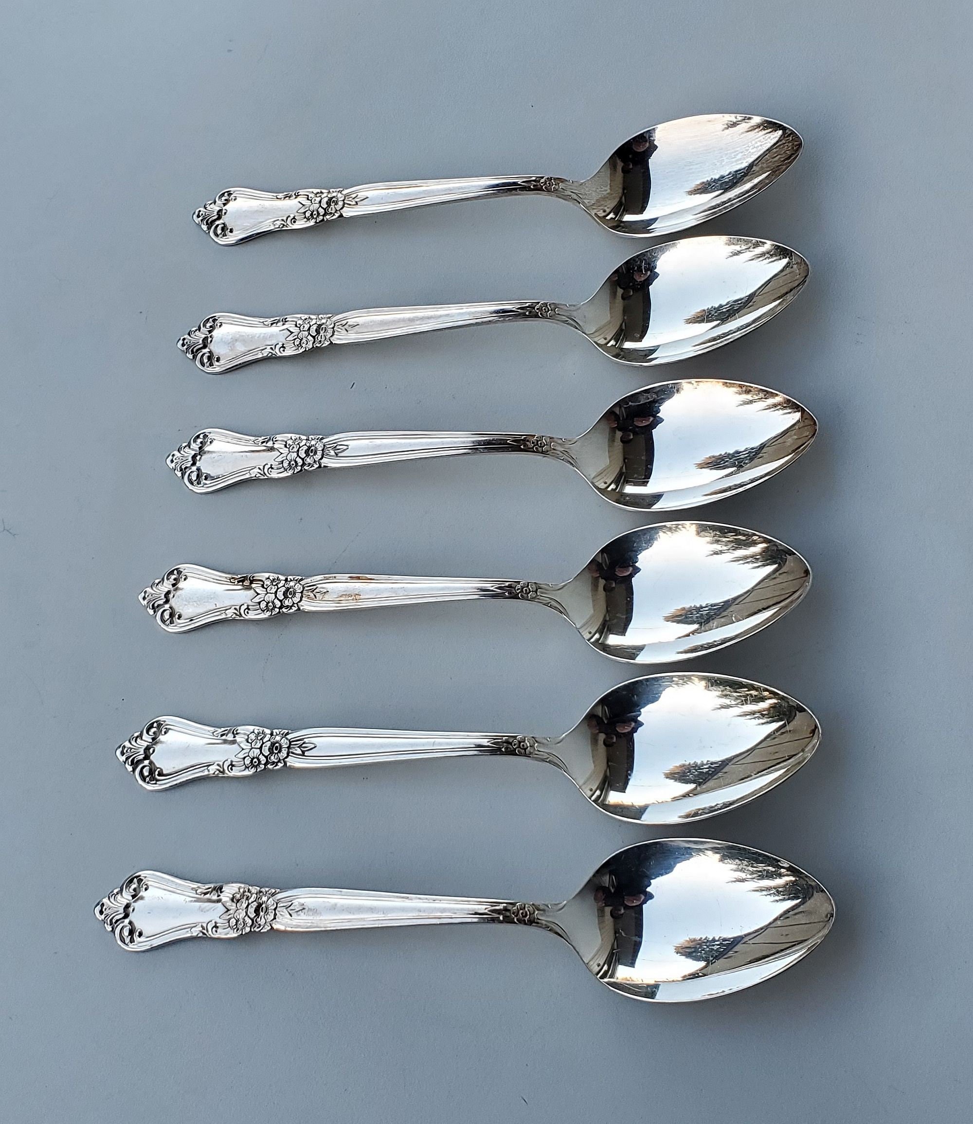 Oneida Wm A Rogers Silverplate Valley Rose Pattern - Set of 6 Soup ...