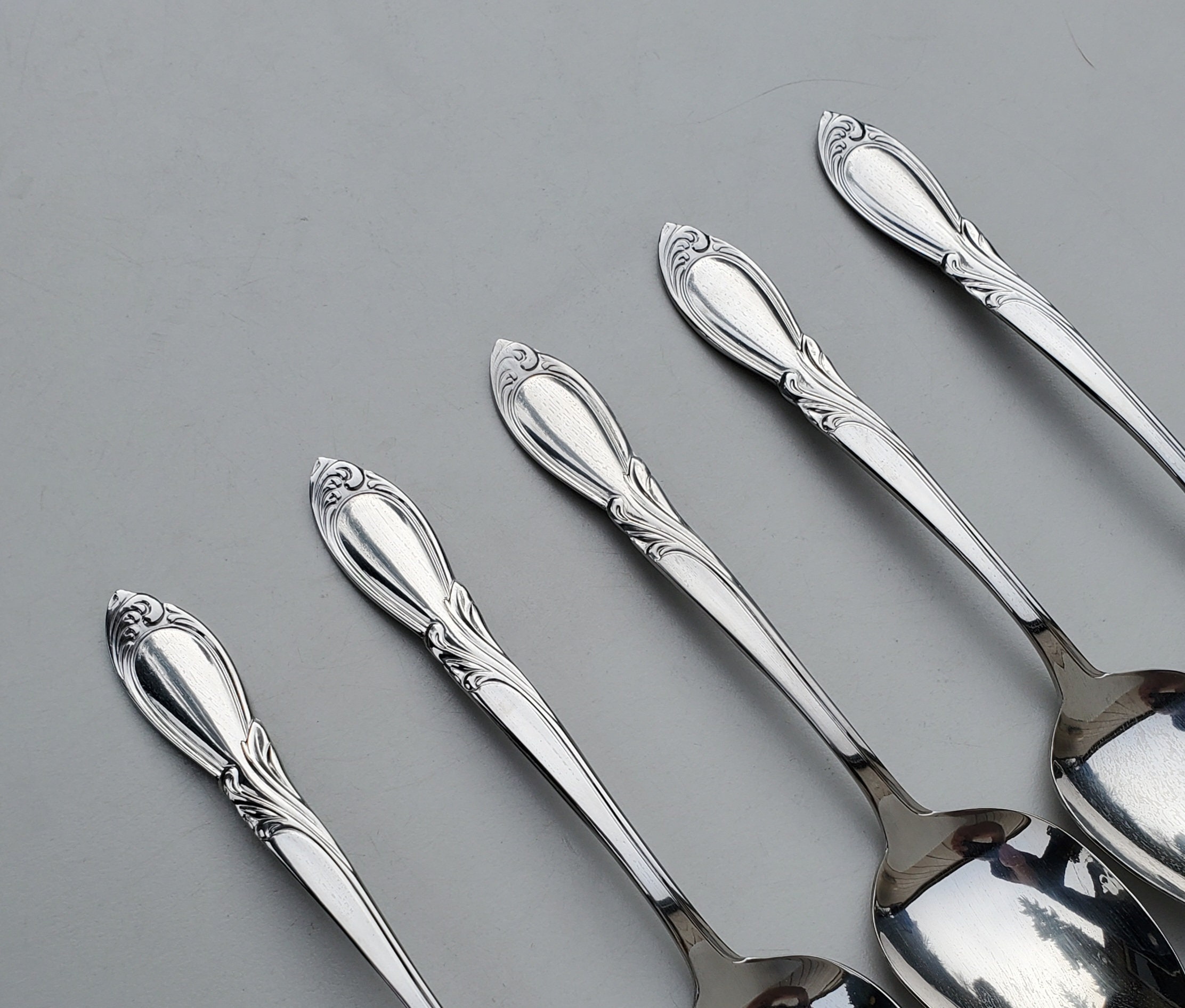 Farberware Stainless Majestic Pattern Set of 5 Soup Spoons Glossy ...