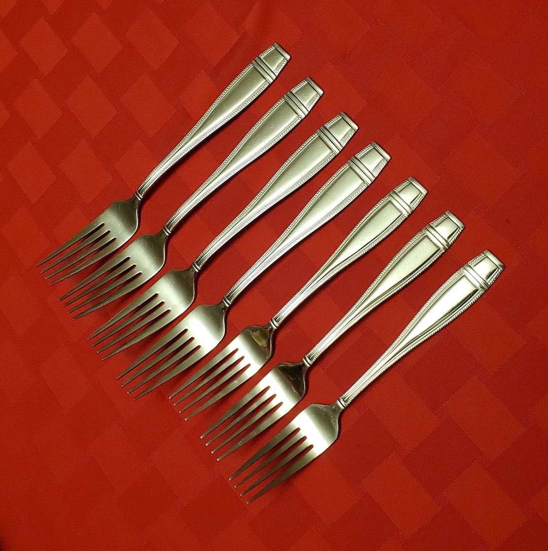 Oneida Stainless Ellis Pattern - Mixed Lot of 7 Forks - Glossy Finish ...