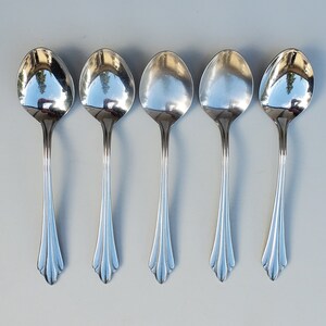Reed and Barton Stainless Rebacraft Pattern - Set of 5 Teaspoons ...