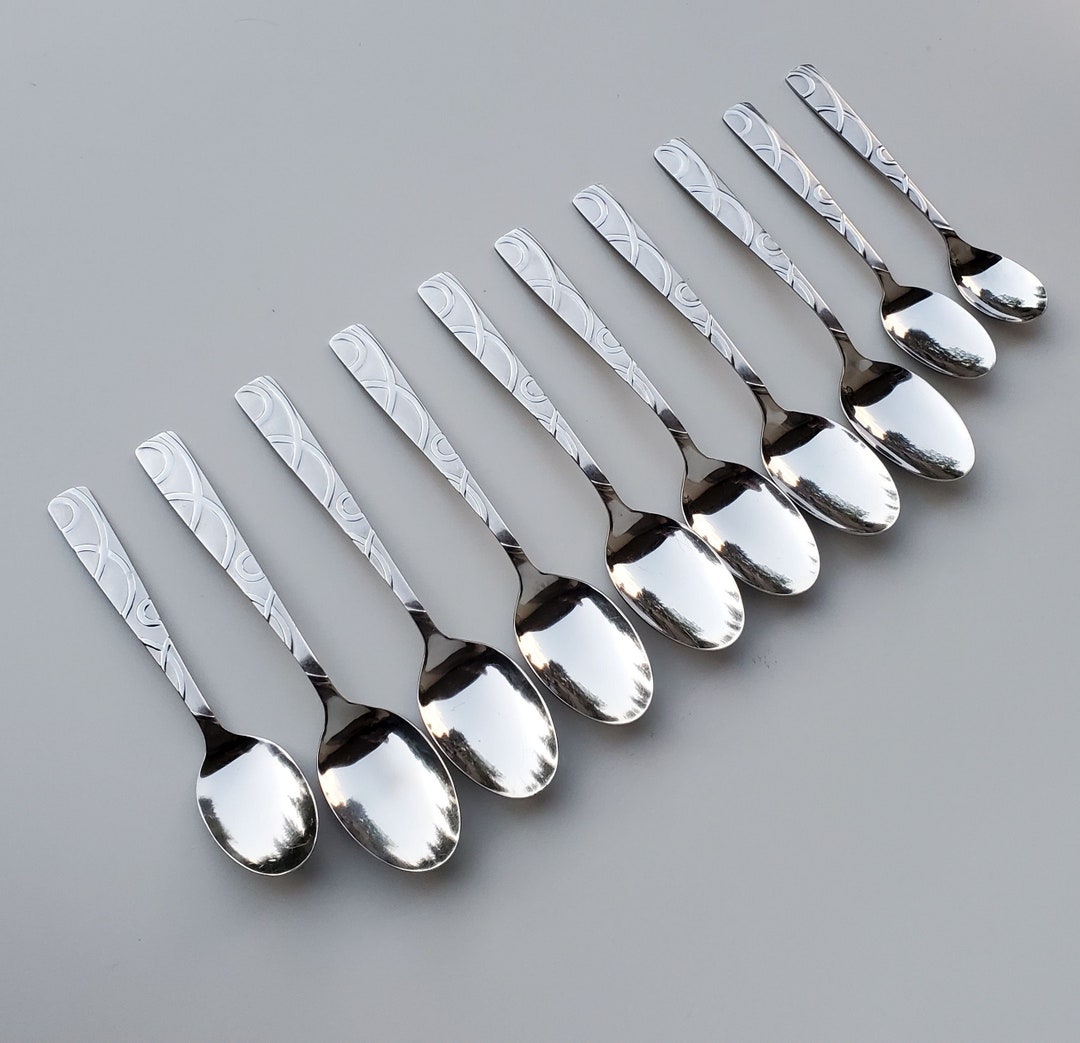 Cambridge Stainless Conquest Pattern Set of 10 Spoons 7 Soup Spoons 2 ...