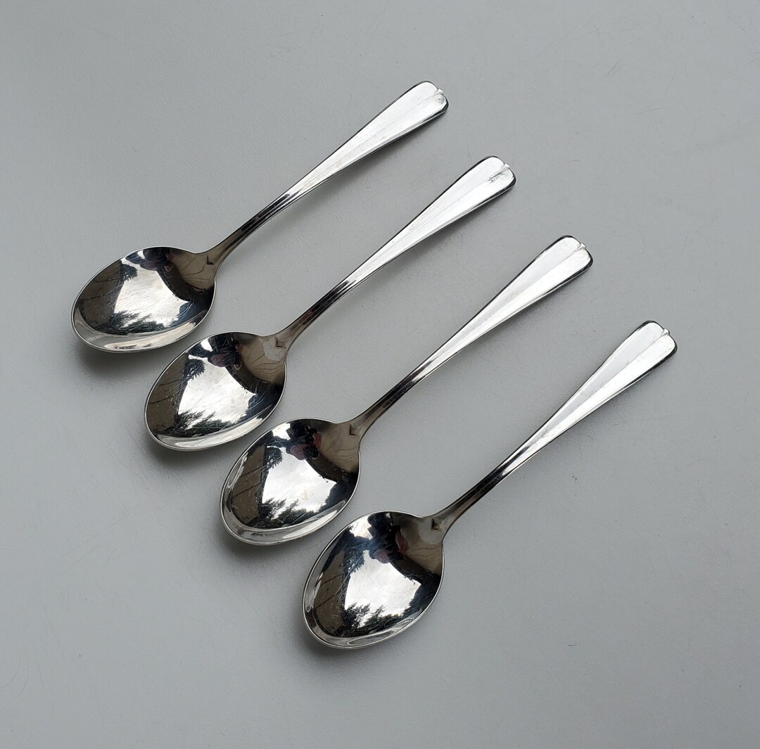 Oneida Stainless Gala Impulse Pattern - Set of 4 Soup Spoons - Glossy ...