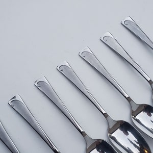 Oneida Script Flatware Pattern - Set of 7 Soup Spoons - 18/0 Stainless ...