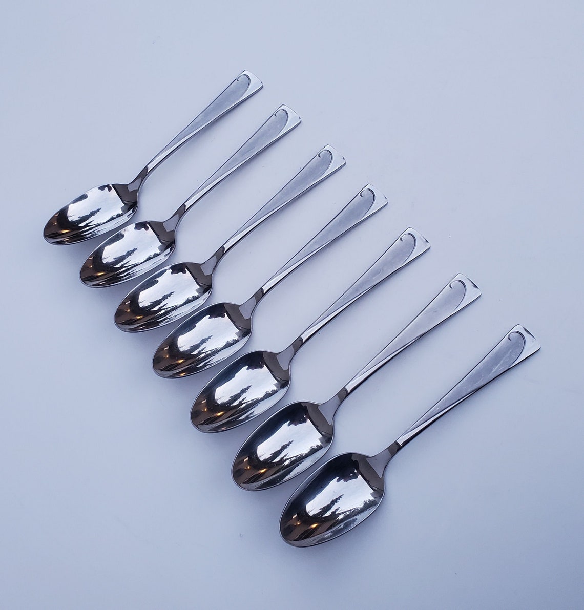 Oneida Script Flatware Pattern - Set of 7 Soup Spoons - 18/0 Stainless ...
