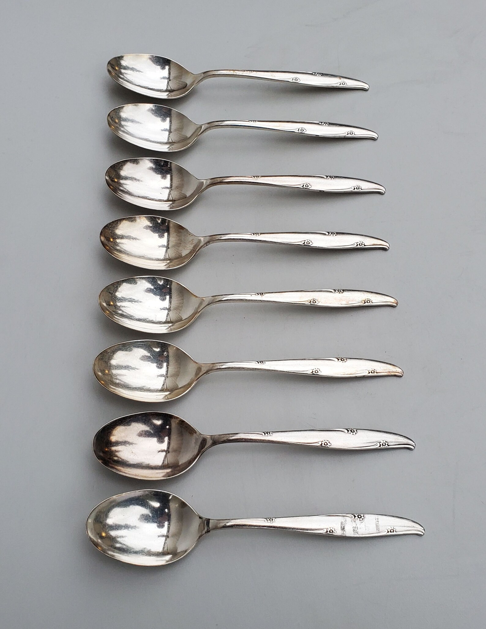 Oneida Community Silverplate Silver Flower Pattern Set of 8 - Etsy