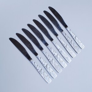 Cambridge Stainless Conquest Pattern Set of 8 Dinner Knives Frosted ...