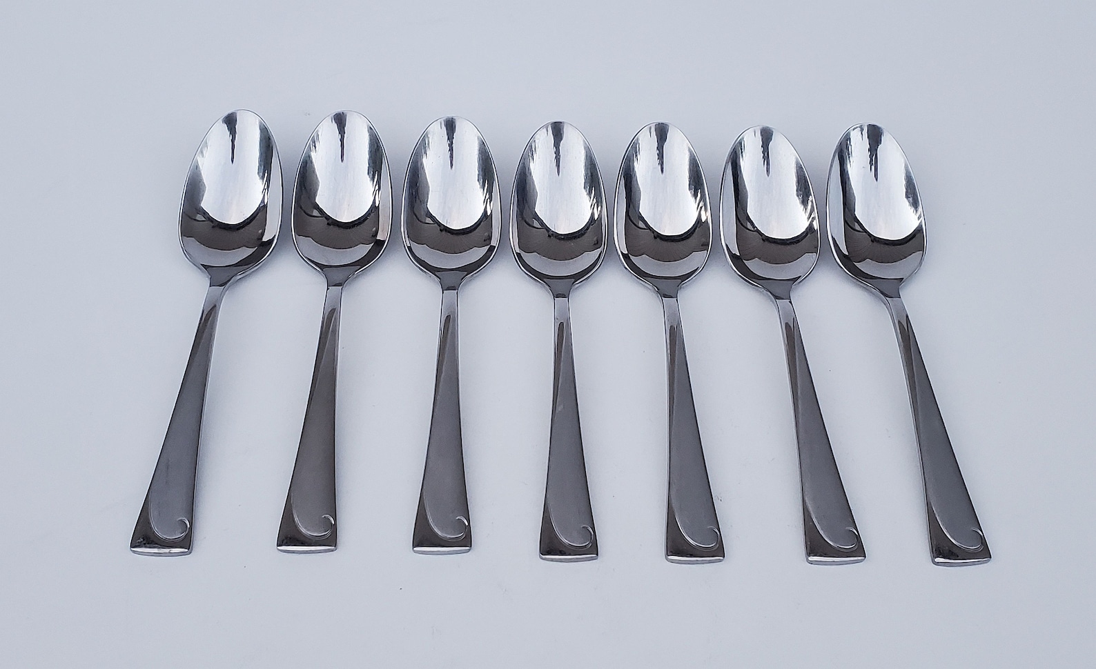 Oneida Script Flatware Pattern Set of 7 Soup Spoons 18/0 Stainless ...