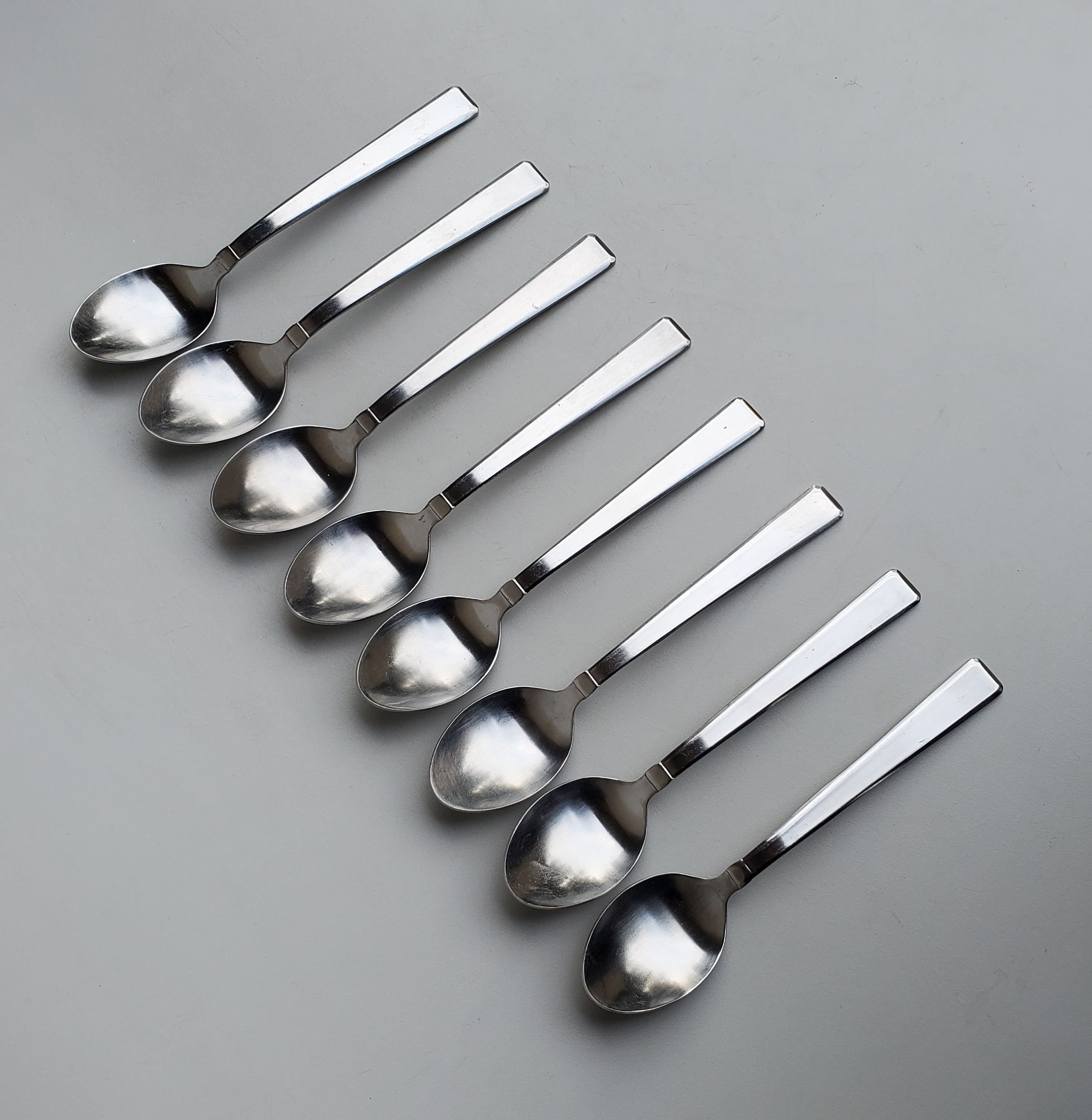 Cambridge Stainless Flatware CBS48 Pattern - Set of 8 Soup Spoons ...