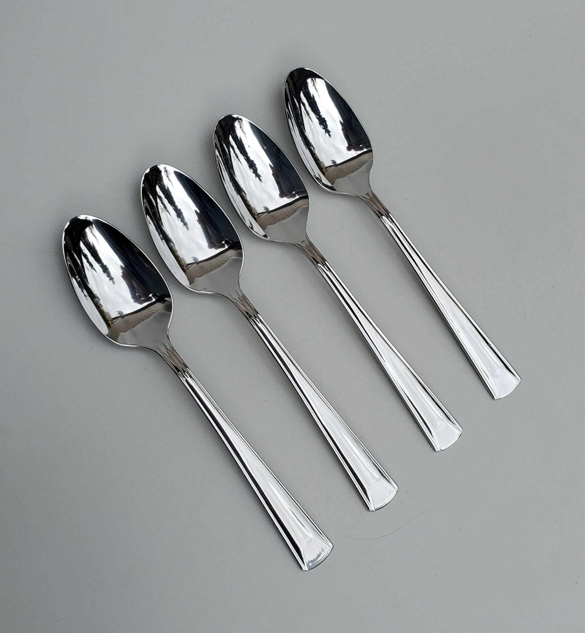 Oneida Stainless Flatware Cella Pattern Set of 4 Soup Spoons Glossy ...