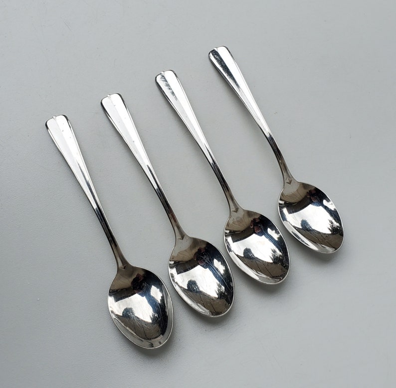 Oneida Stainless Gala Impulse Pattern - Set of 4 Soup Spoons - Glossy ...