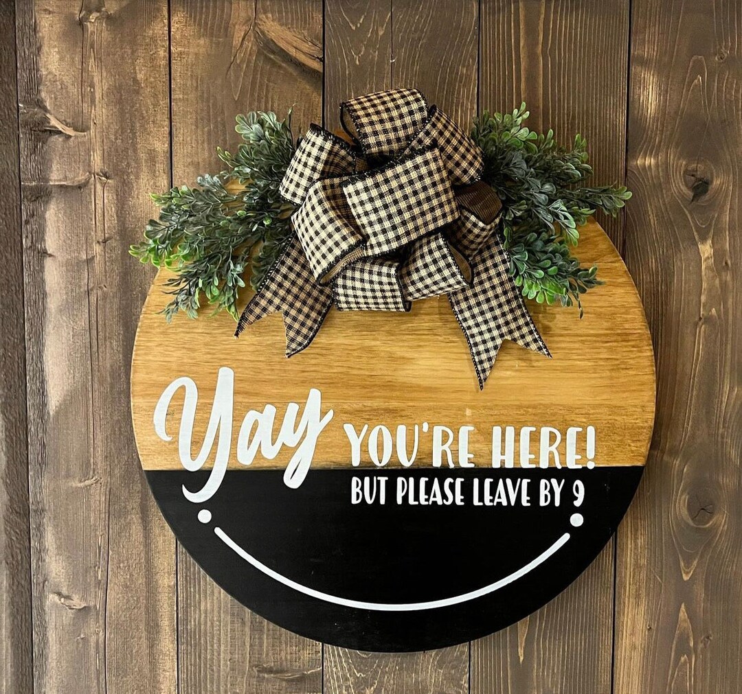 Round Wood Door Hanger| Custom Door Hanger| Handmade Door Hanger - Etsy