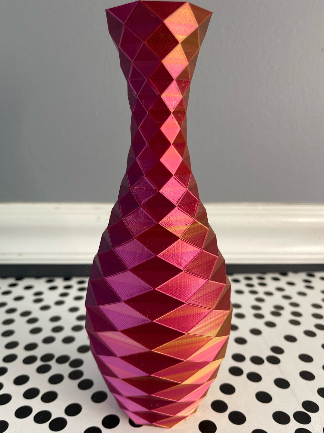 NEW!! Colored Ever-evolving Vase; Color Morphing Vase; Color Changing Vase; Prism Colored Vase ...