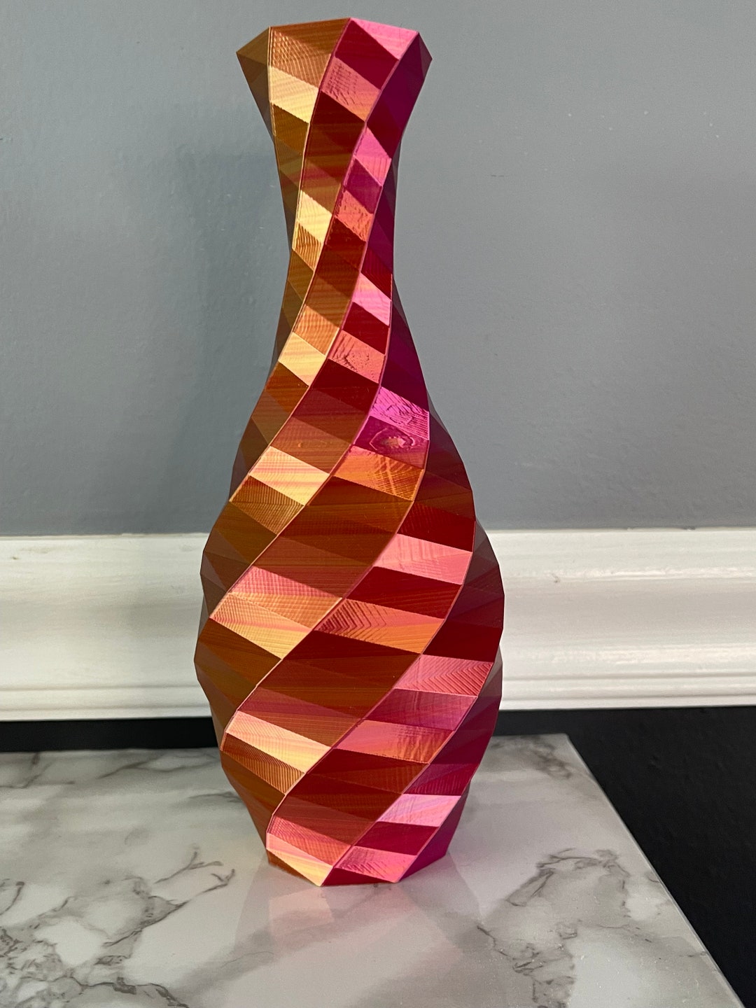 Dual-colored Ever-evolving Vase; Color Morphing Vase; Color Changing Vase; Prism Colored Vase ...