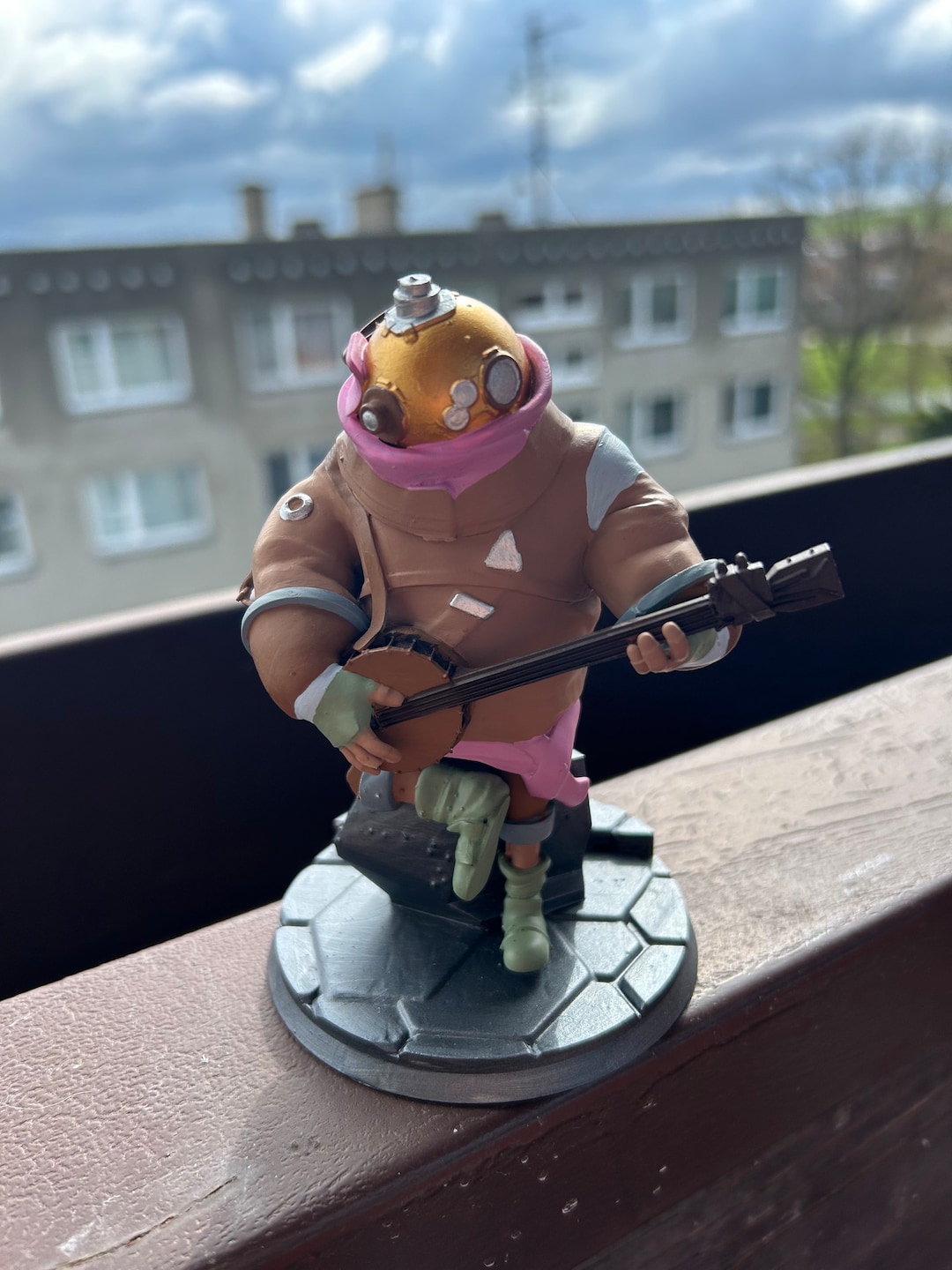 OUTER WILDS Riebeck 10cm Figure - Etsy