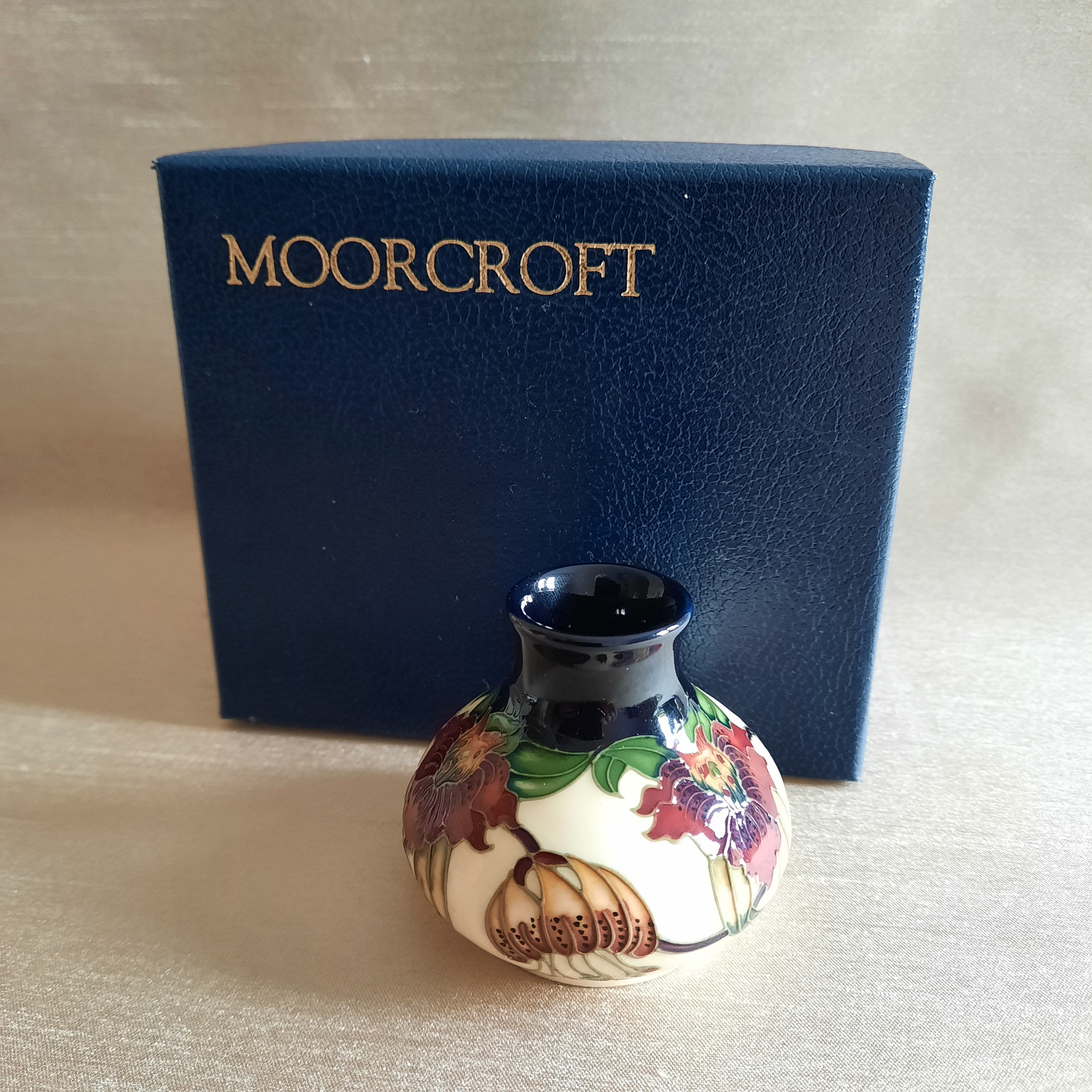 Moorcroft ANNA LILY Vase