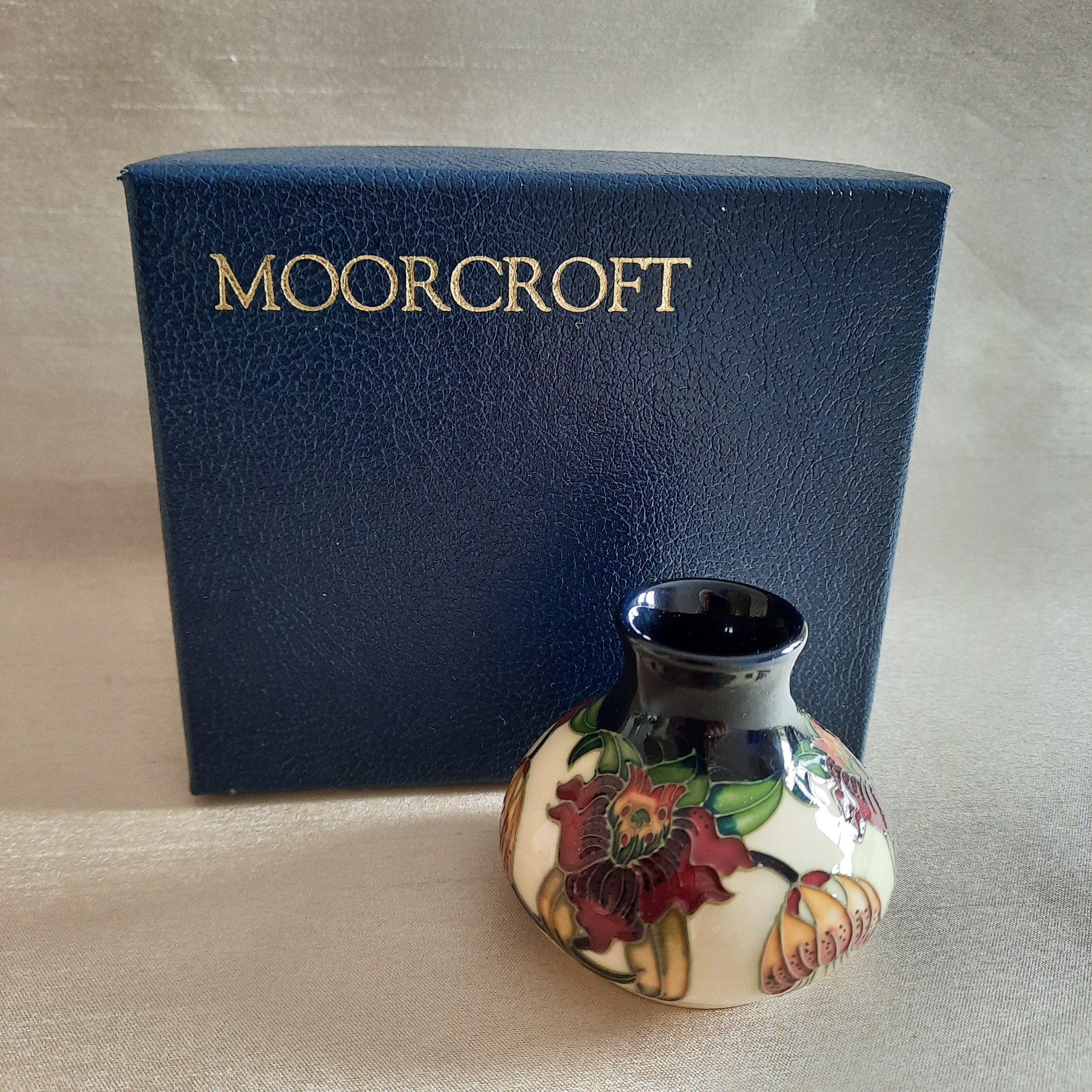 Moorcroft ANNA LILY Vase