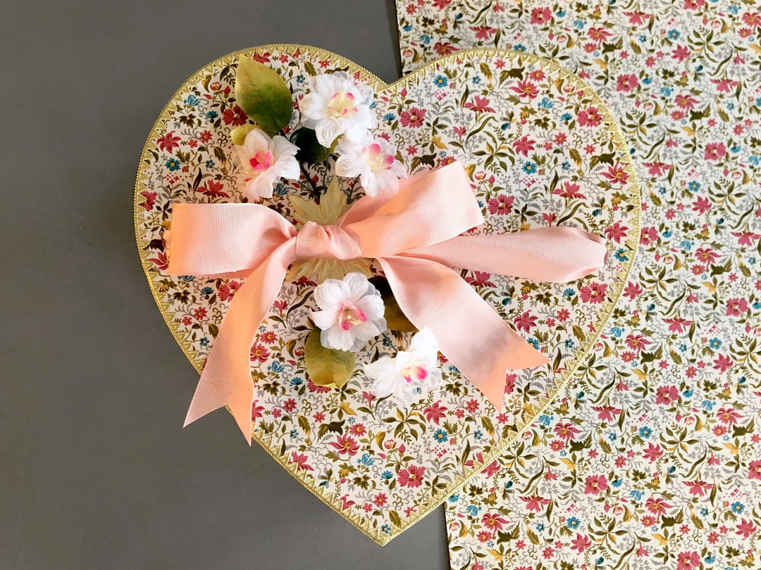 Large Vintage French Wallpaper Heart Box With Vintage Millinery ...