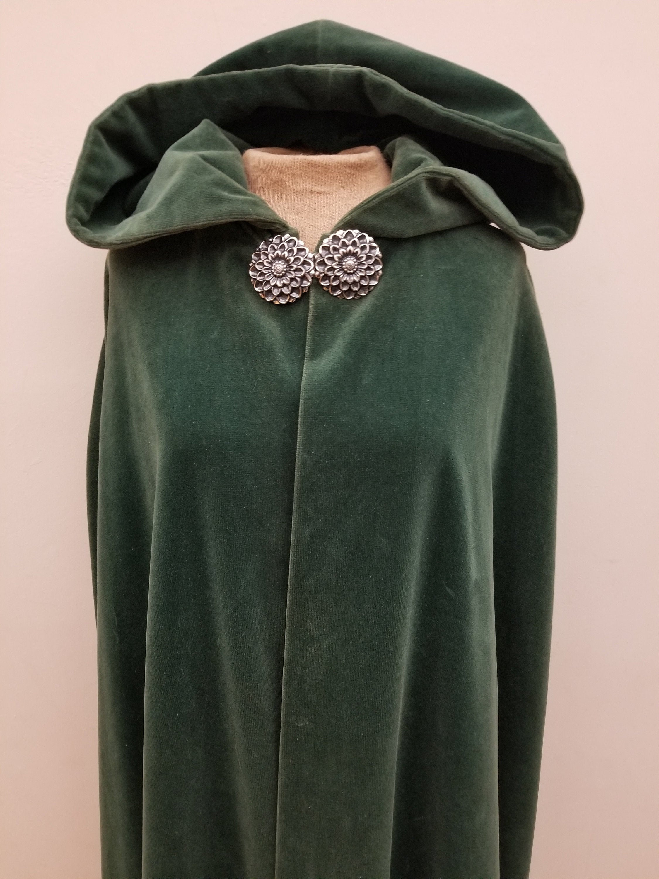 1930's Custom Made Opera Cape with Unique Clasp | Etsy