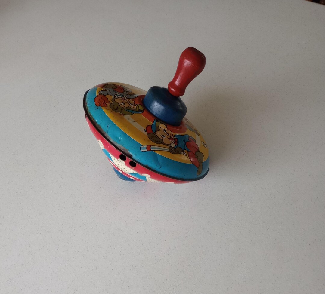 Vintage Spinning Top: 3 Bears Design, Humming Toy - Etsy