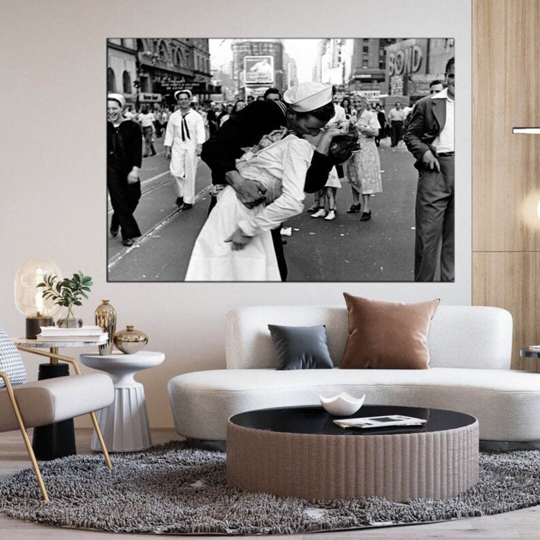 V-J Day in Times Square, V-J Day in Times Square Canvas, Couples ...