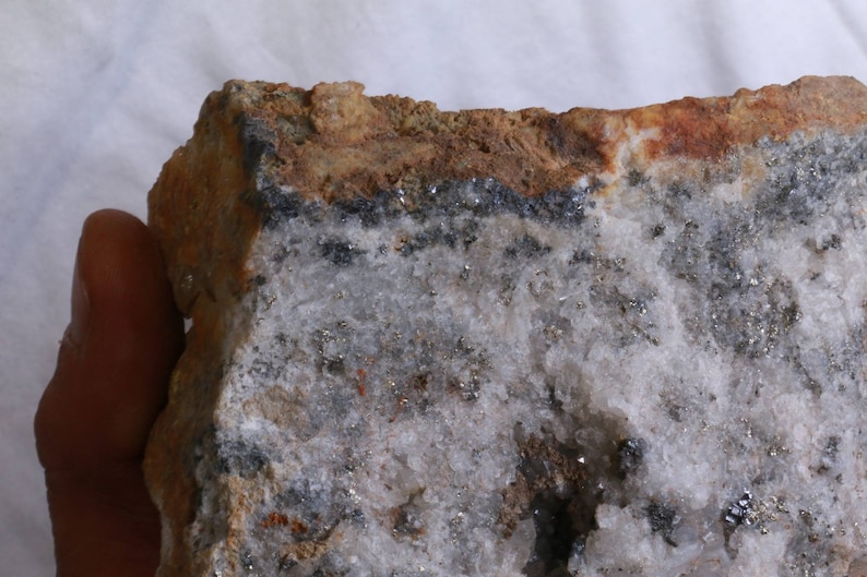 Arizona Gold, Silver High Grade Ore. in Quartz With Calcopyrite and ...