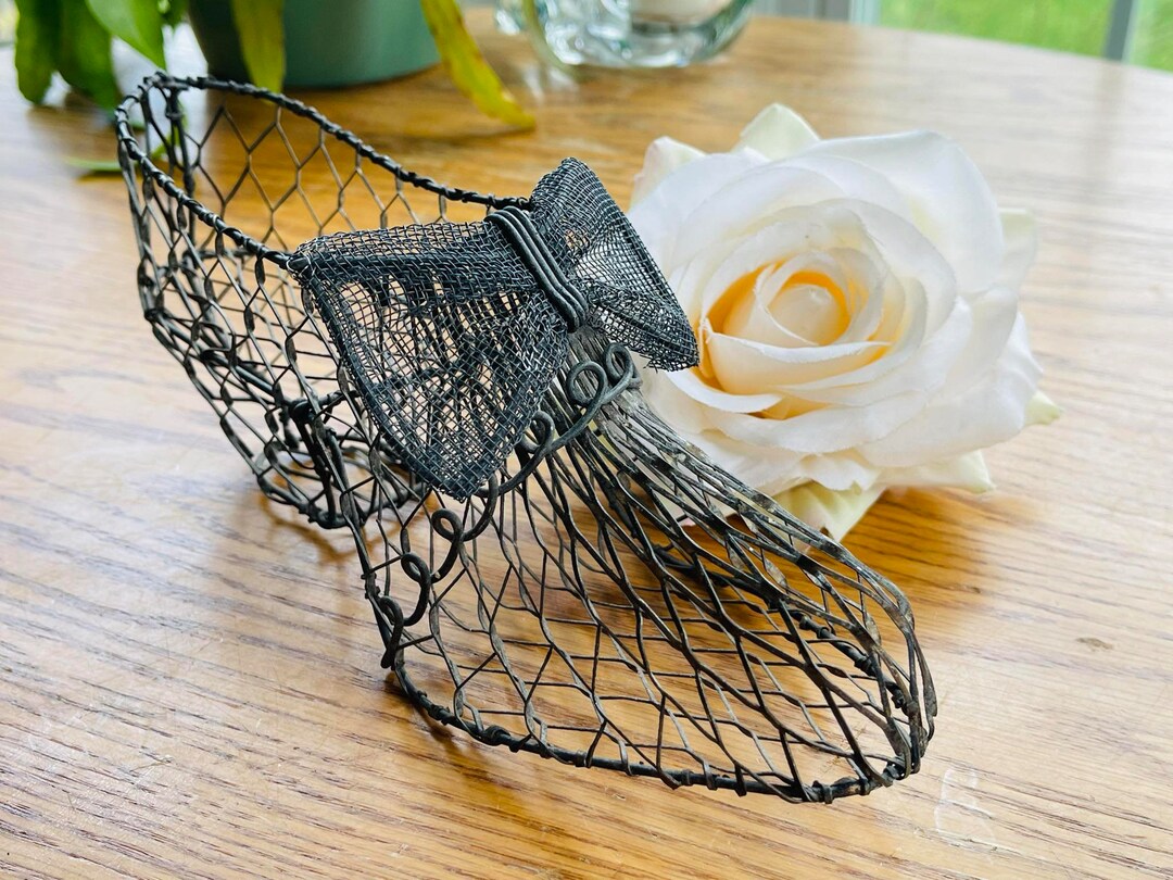 Vintage Victorian Style Metal Wire Cinderella's Slipper Decorative ...
