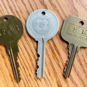 3 Vintage Mid Century Extra Large Hotel Room Keys Hyatt Regency #2314 ...