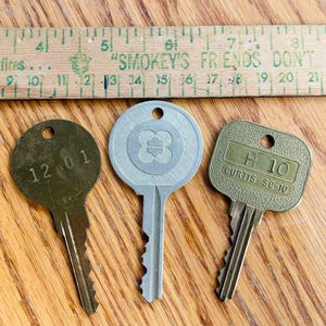 3 Vintage Mid Century Extra Large Hotel Room Keys Hyatt Regency #2314 ...