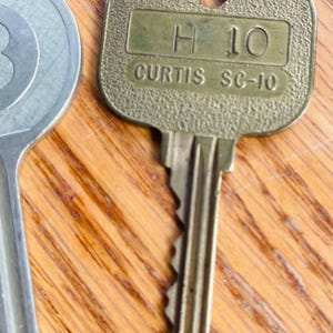 3 Vintage Mid Century Extra Large Hotel Room Keys Hyatt Regency #2314 ...