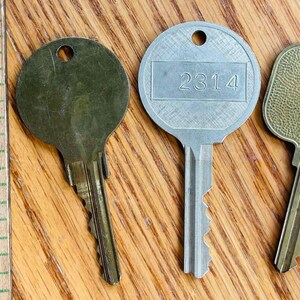 3 Vintage Mid Century Extra Large Hotel Room Keys Hyatt Regency #2314 ...