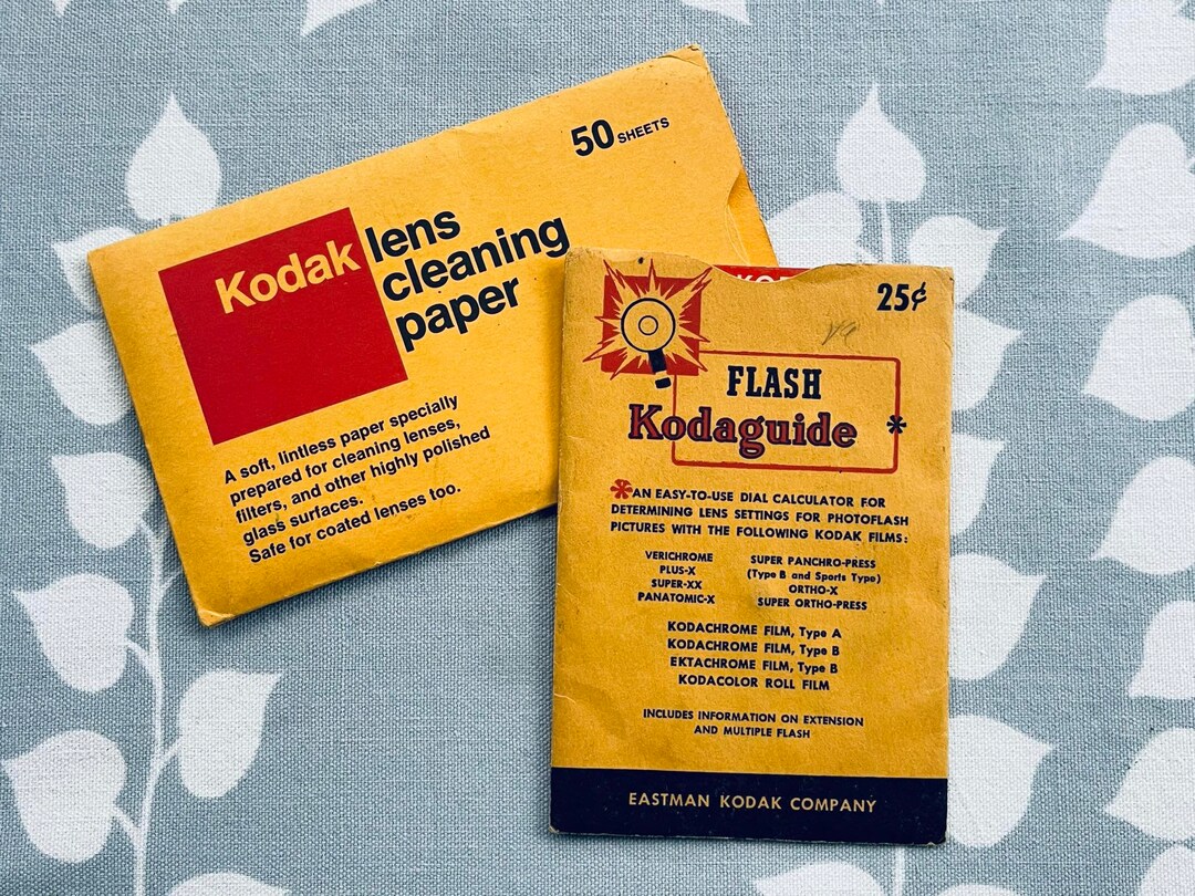 Set of 2 Vintage Eastman Kodak Company Flash Kodaguide Camera Dial ...