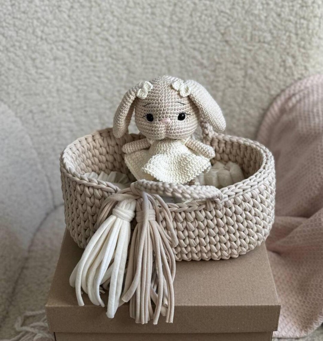 Small Crochet Rabbit, Amigurumi Toys, Crochet Animals, Knitted Rabbit ...