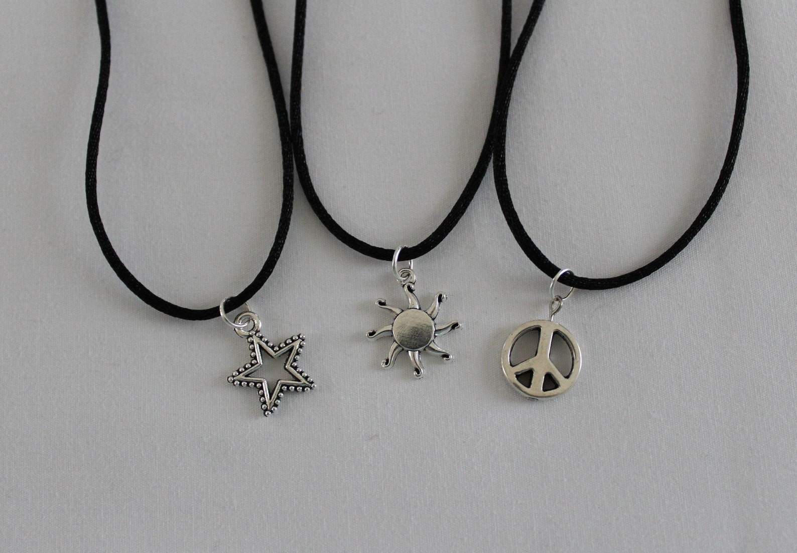 Get Groovy Necklace - Etsy