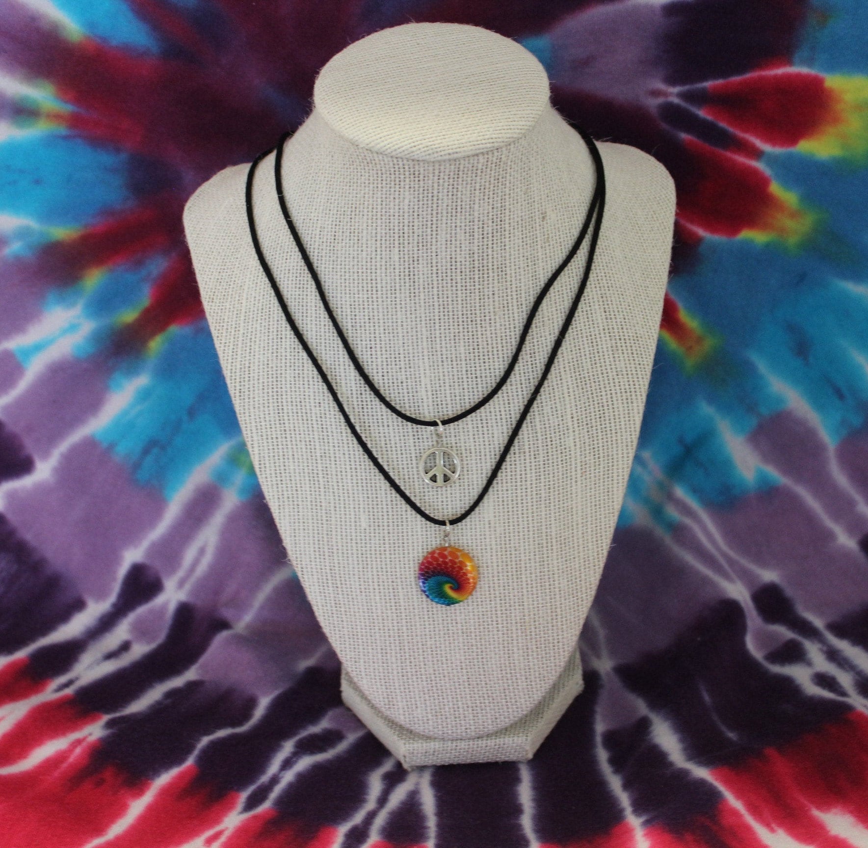 Get Groovy Necklace | Etsy