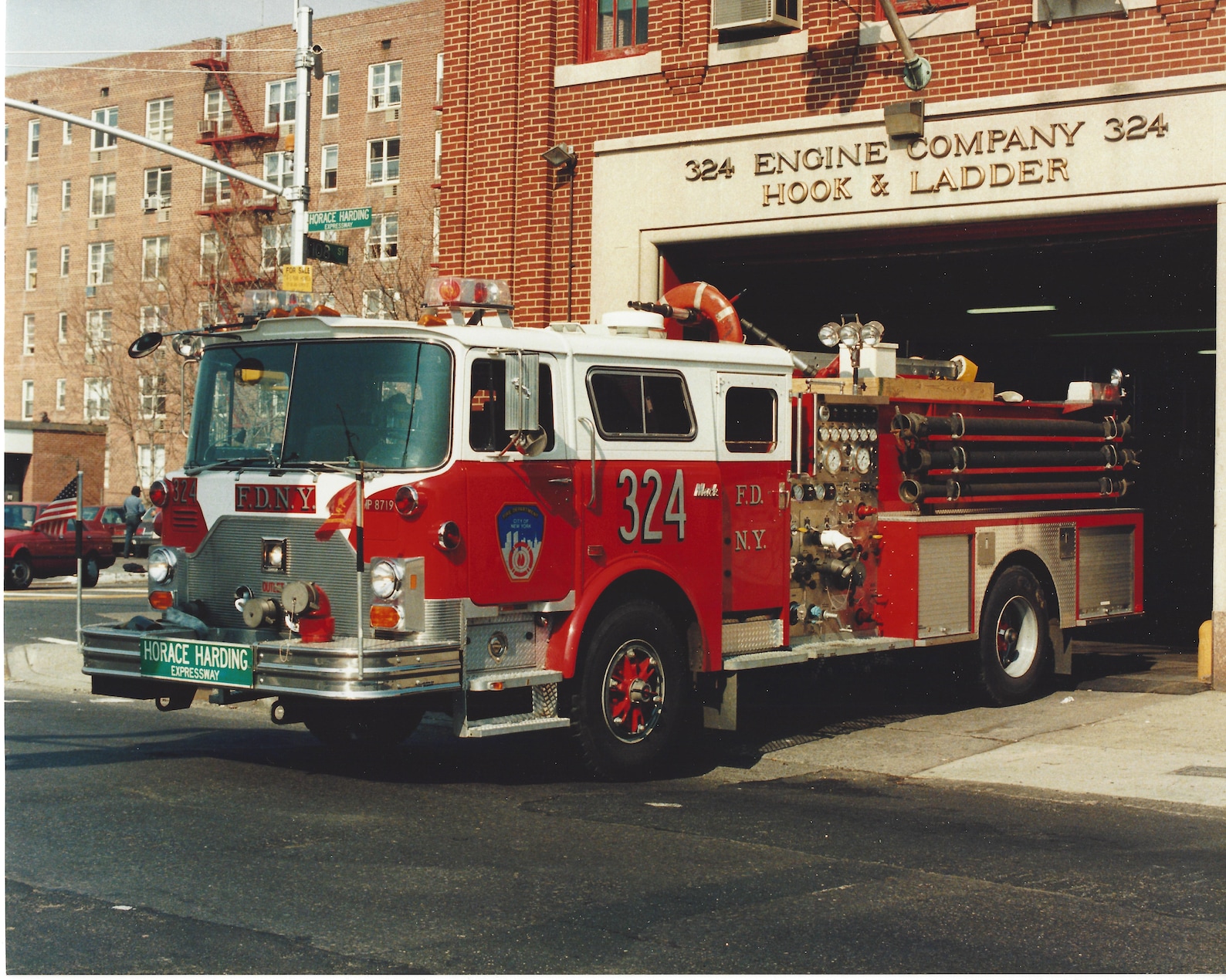 FDNY ENGINE 324 8x10 Inch Color Photo 1987 Mack CF 2000/500 Pumper ...