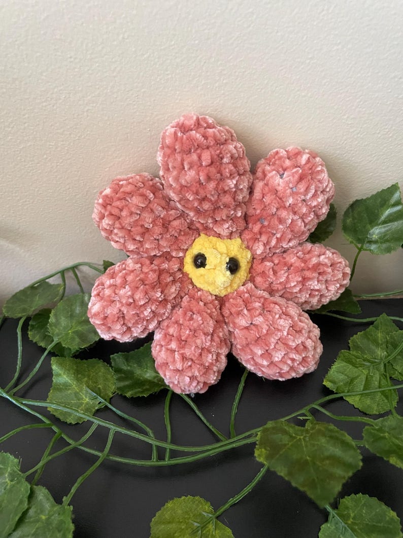 Crochet Flower | Amigurumi Flower | Flower Plush | Velvet Crochet ...