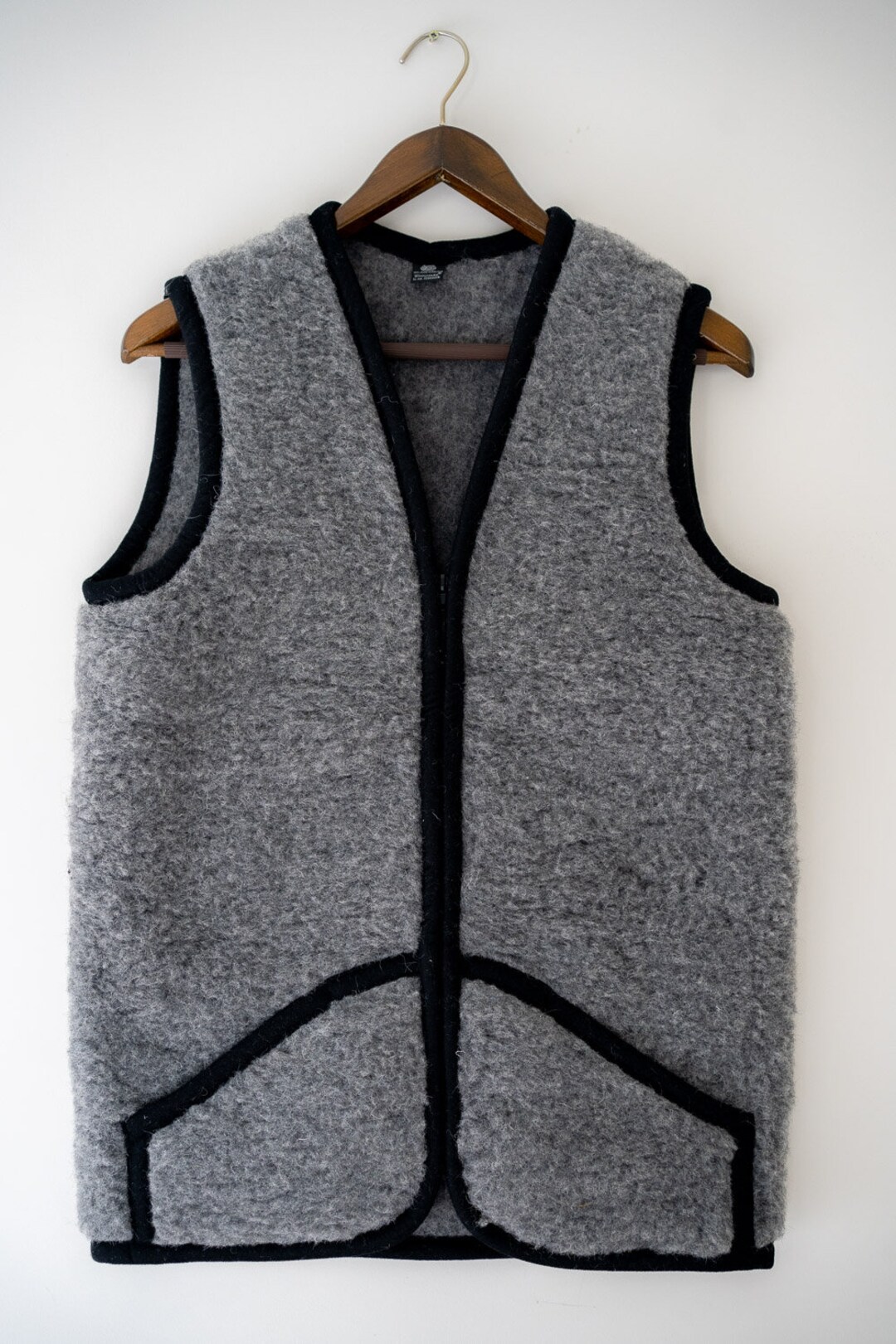 Men's Merino Wool Gilet, Hiking and Outdoor Essentials, Natural Grey ...