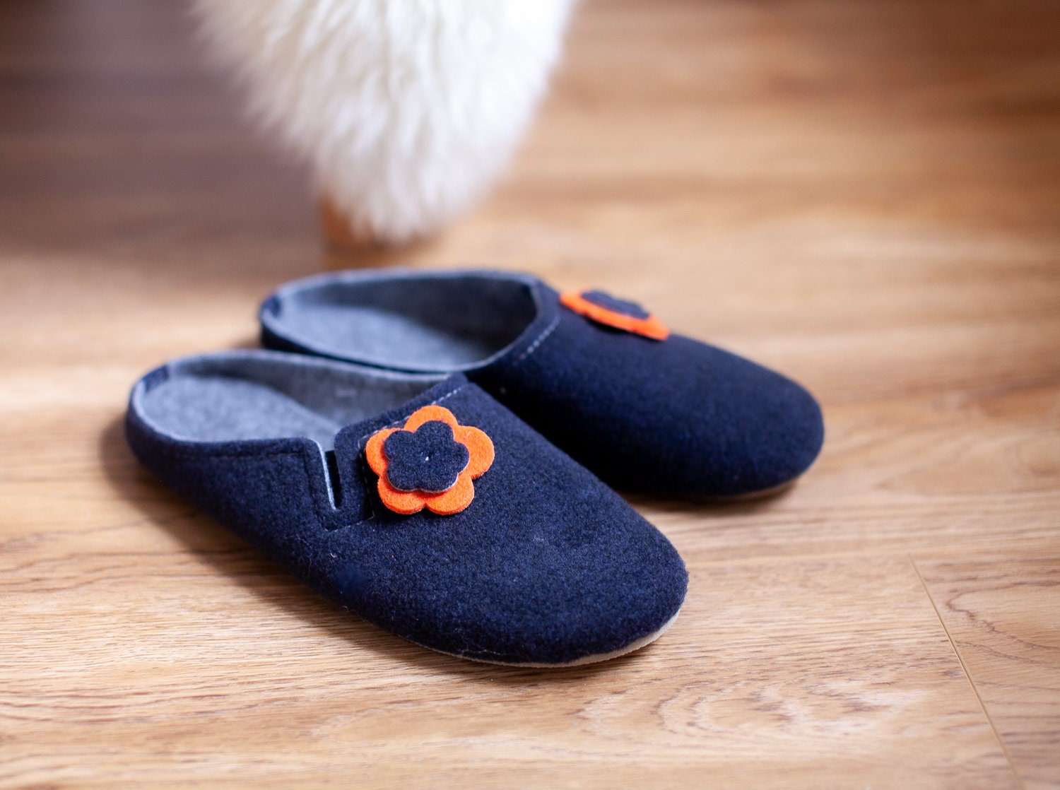 Handmade woollen felt slippers by BAMBOSHE | Etsy